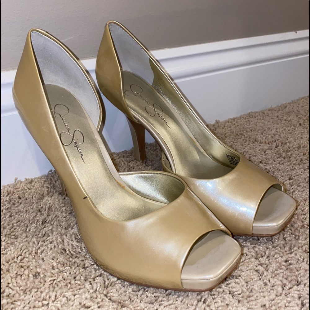 Jessica Simpson Metallic Gold Pumps - Gem